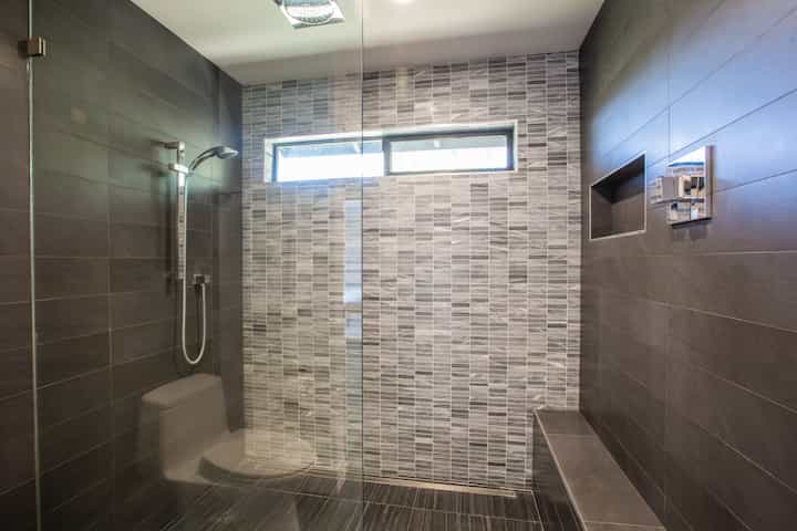 Bathtub And Shower Installation Services Near Me In Pensacola